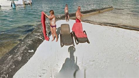 Google Street View fotografa mulher fazendo topless em praia do México