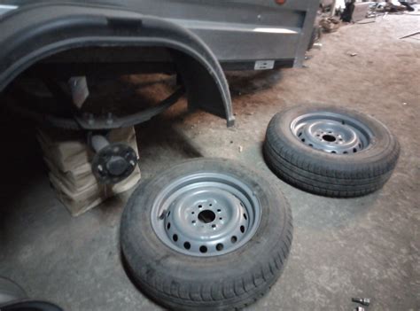 Колеса на прицеп… — Chevrolet Niva GLX, 1,7 л, 2011 года | шины | DRIVE2