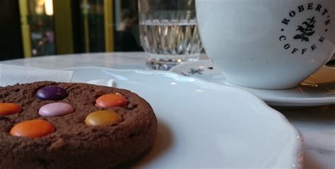 무료 이미지 생기게 하다 아침 식사 초콜릿 빵 굽기 디저트 초코 케이크 착빙 단맛 구운 식품 3180x1609 72843 무료 이미지 Pxhere