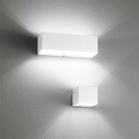 Zidna Lampa Flash Ap2 Adhotelskaoprema