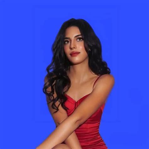 Sarah Tabessi Sarratabassi On Threads