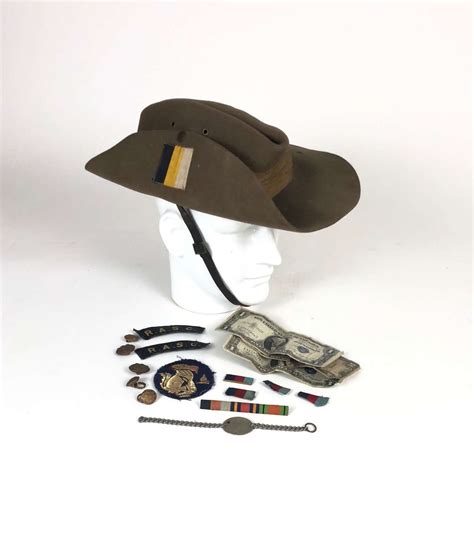 Ww2 Rasc Far East Chindit Attributed Hat And Badges