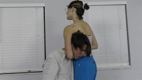 Reality Girls Scissors Gagging On Scissors Xxxstreams Org