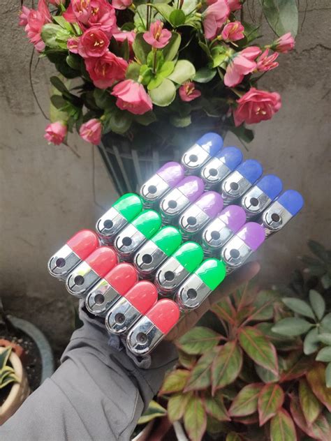 20 Cái Bật Lửa điện Tử Size KhỦng Bơm Lại được Kênh Bật Lửa Hộp Quẹt Trực