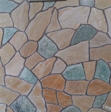 ნიჩბისის ბუნებრივი ქვა Mzcheta