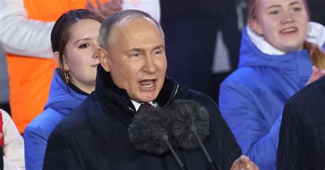 Putin Conmemora En La Plaza Roja El Décimo Aniversario De La Anexión De Crimea Infobae