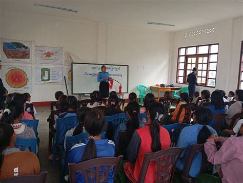 မိုင်းခတ်မြို့နယ် အ‌ခြေခံပညာအလယ်တန်းကျောင်း နောင်ဖူ ၌ မီး‌ဘေးလုံခြုံရေး အသိပညာပေးကွင်းဆင်း