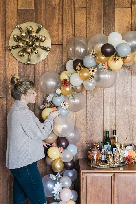 Diy How To Make A Festive Fall Balloon Arch Lauren Conrad