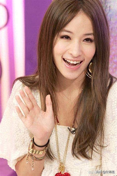 女歌手，萧亚轩个人资料 人物集