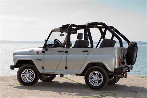 Танки, трофи и пляж: cемь необычных модификаций автомобилей UAZ — Фото ...