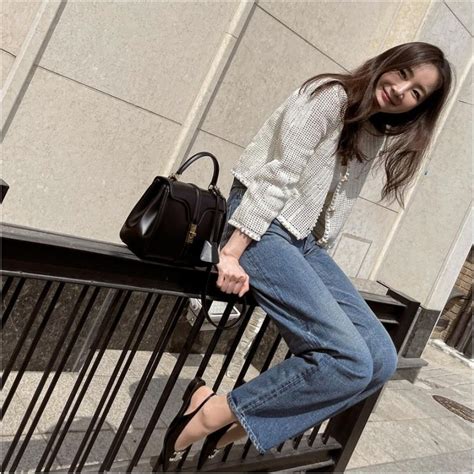 최지우 데일리백 셀린느 가방 16백 And 트리오페 슬링백 봄코디 네이트뷰