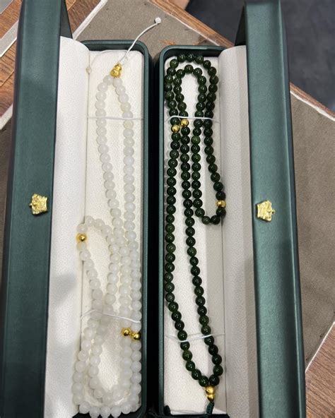 Цагаан хаш Их Хаадын Чулуу ХХК Үнэт эдлэлийн дэлгүүр