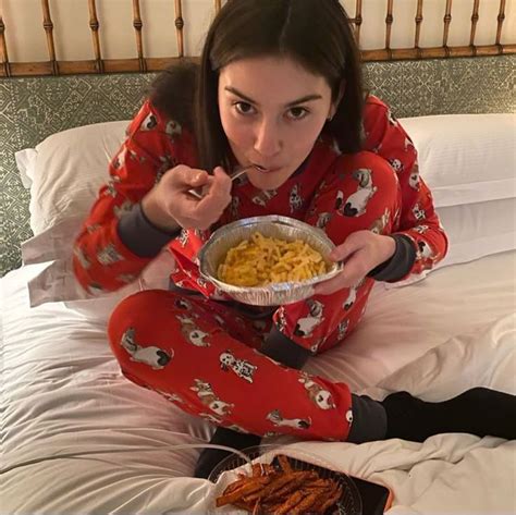 Gracie Abrams Abrams I Am Awesome Fav Celebs