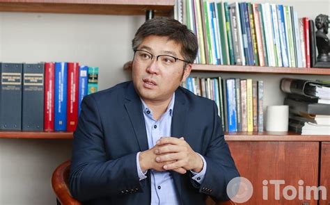 Э Эрдэнэжамъян Хоёр нам нэгдэхийг С Ганбаатар гишүүн эсэргүүцсэн Гэхдээ