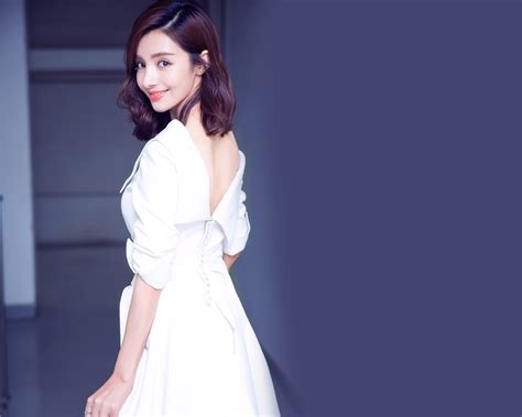 Chinese Beauty Actress Medina Photo Wallpaper 09 Preview