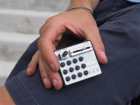 Portable Wireless Midi Controller Makes For Music Creation On The Move