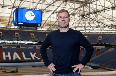 Шалке го смени тренерот Ohridnews