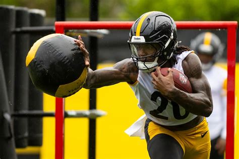 Kaleb Johnson Faces His Toughest Challenge Yet At Steelers Otas