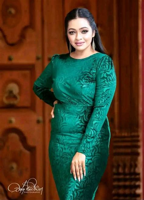 නිලියන්ට අතේ ගහමු Added A New Photo නිලියන්ට අතේ ගහමු