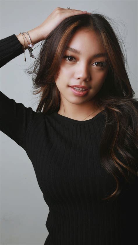 Vidio Original Series My Nerd Girl Rilis Poster Sssttt Ada Petunjuk Untuk Cerita Terbarunya