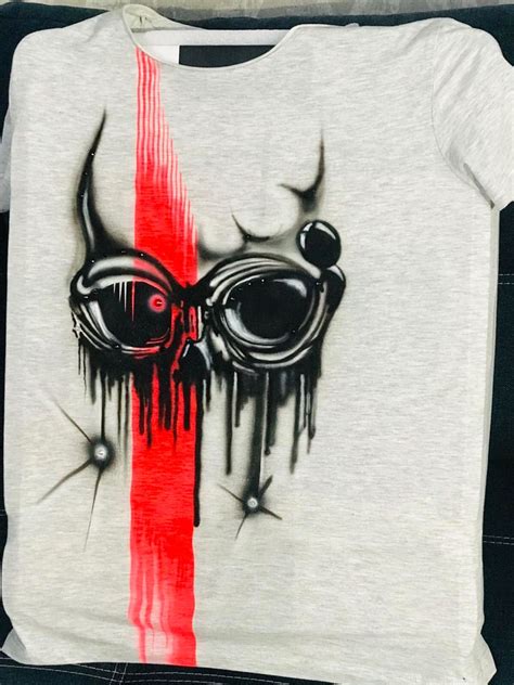 Аэрография на одежде Футболки Рисунок на футболке Аэрография