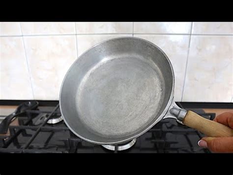 Почистила сковороду и сделала антипригарное покрытие. Этот старинный ...