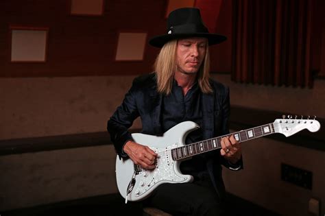 Fender® Introduces The Kenny Wayne Shepherd Stratocaster® All New