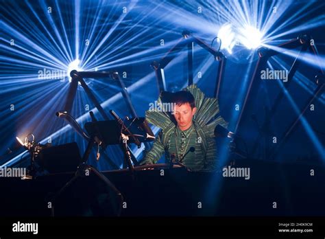 Orlando Higginbottom Of Totally Enormous Extinct Dinosaurs Performs On