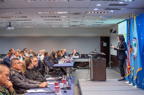Professora Do Ppgcm Atua Como Professora Convidada No William J Perry Center Ppgcm