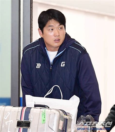 치열했던 롯데 5선발 경쟁 승자의 무기는 경험우선 기회 주려고 한다