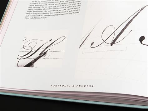 Parfumerie Script Behance