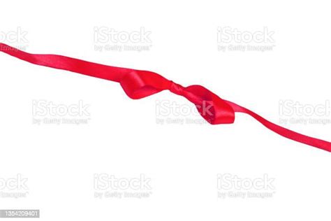 선물 활 흰색 배경에 고립 된 선물 상자를 위해 실크로 만든 장식 빨간 리본 활의 클로즈업 장식 배경 매크로 사진 0명에 대한 스톡 사진 및 기타 이미지 Istock