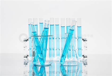 玻璃仪器高清图片 生物化学玻璃仪器拍摄 医疗健康免费下载格式4527像素编号69453742 千图网