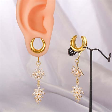 Luxury Flower Ear Dangle Twolobes