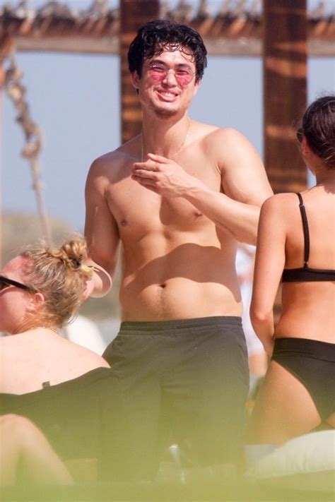 Hollywoods Sexiest Shirtless Men Entertainment Tonight