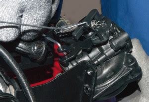 How to replace a lawn mower carburetor | Repair guide