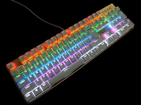 狼蛛掌控者机械键盘青