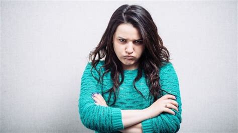Aita For Not Wearing False Eyelashes Someecards News
