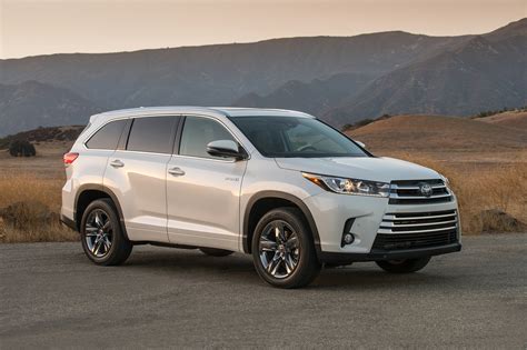 2017 Toyota Highlander Receives Updates For The High Road Automobile