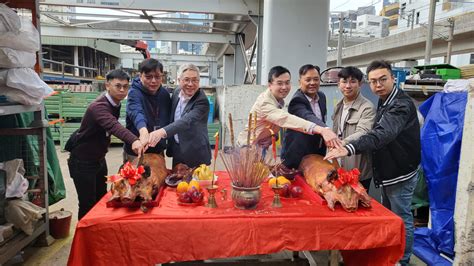 Railway Upgrade Project Safeguarding Operation Safety Kum Shing Group