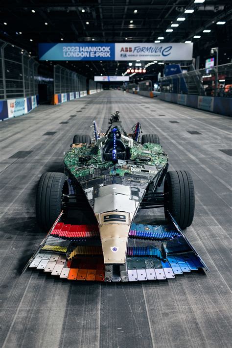 Lazerian Builds Racing Car Entirely From Electronic Waste