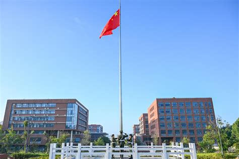 “铭记峥嵘岁月，传承红色薪火”——土木工程学院开展“纪念中国人民抗日战争胜利80周年”系列活动 青岛理工大学 土木工程学院