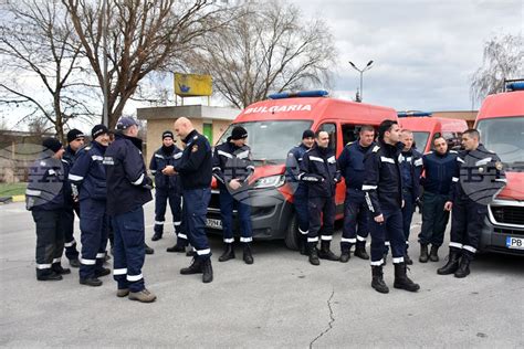 Модулът за издирване и спасяване на ГД Пожарна безопасност и защита на населението отпътува за