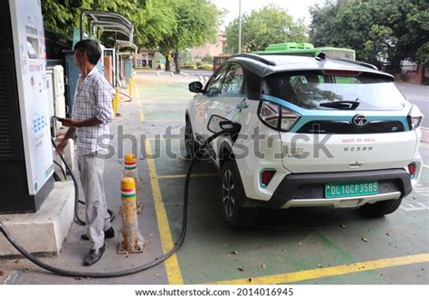 Thousand Ev India Car Royalty Free Images Stock Photos Pictures Shutterstock