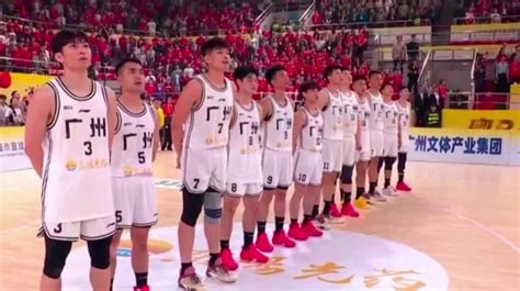 听了更想回家音乐微电影《热饭浓汤》暖心上线人民日报 人民演艺 联手中广联音乐委 文旅佛山 与腾讯音乐人 带你回家过年在外拼搏的