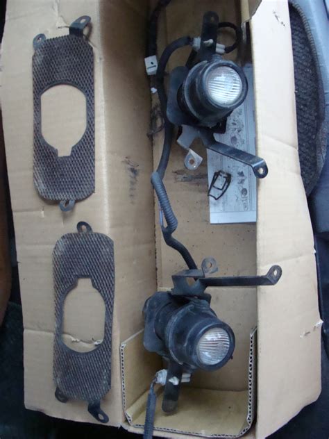 (ПРОДАНО) Продам туманки Hella для Cedia — Mitsubishi Cedia, 1,8 л ...