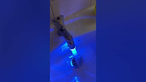 전기가 자주 끊기는 우간다에서는 정말 꼭 필요한 아이템이네요 물을 틀면 불이 들어오는 수도꼭지 어디서 사나요 물 온도에 따라 색깔도 바뀐다는 세면대 필터 스마트 워터탭