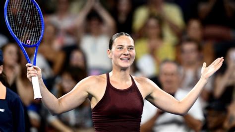 Video Train Horn Interrupting Mirra Andreevas Serve Twice Leaves