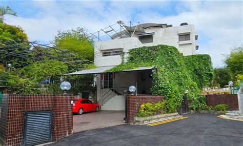 Freehold Bungalow On Kew Drive On The Market For 18 Mil Singapore