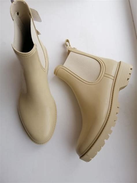 Бежевые ботинки челси Tamaris — ціна 850 грн у каталозі Черевики Купити жіночі речі за доступною